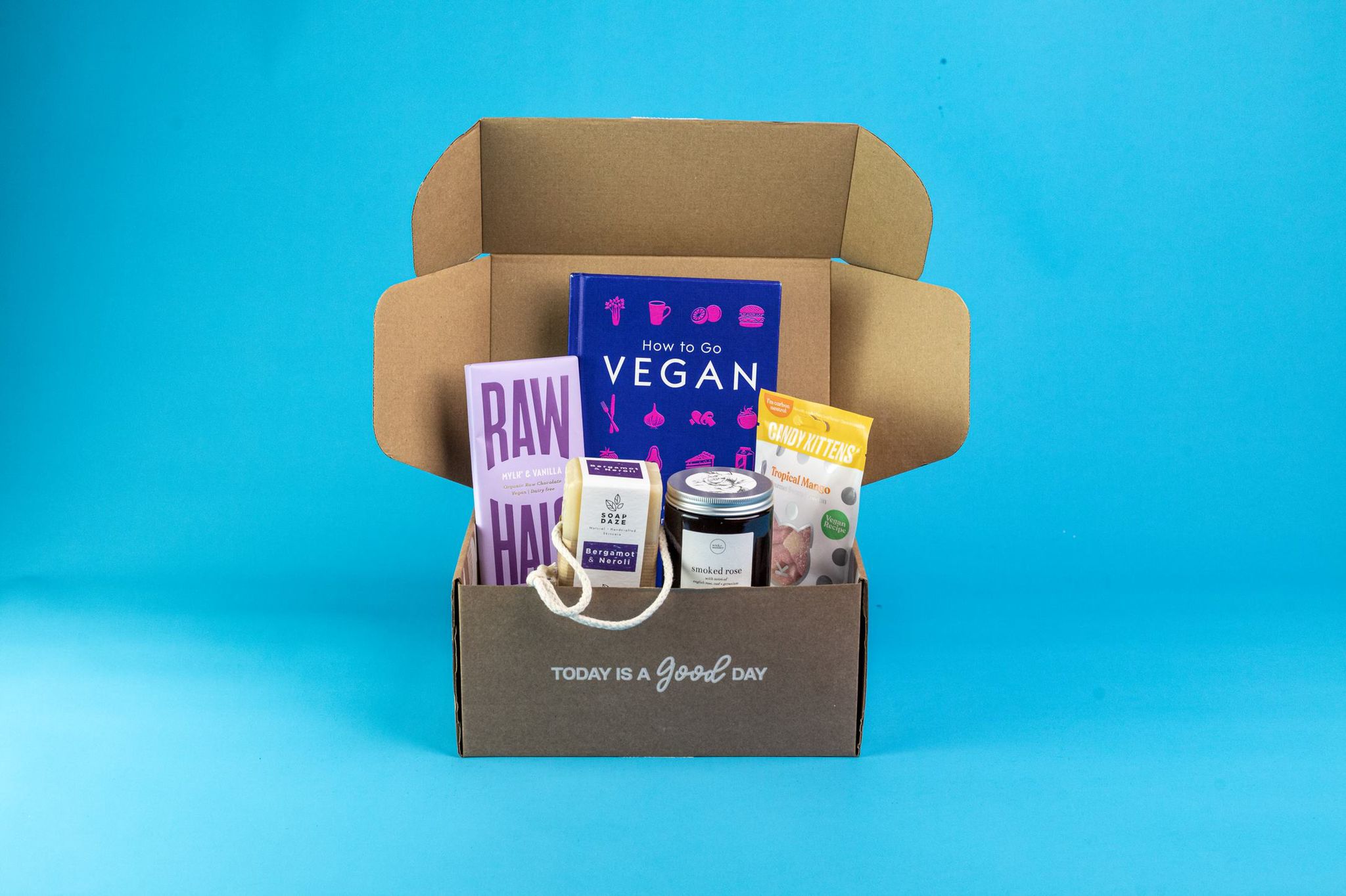 Former Liverpool goalkeeper Chris Kirkland's PositiveParcel launches ...